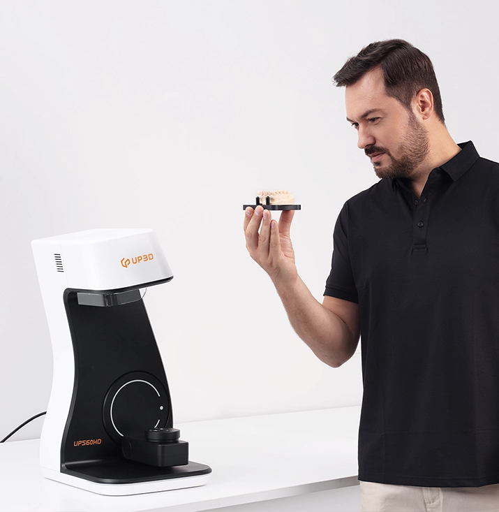 UP560HD Dental Lab Scanner – 4μm, Dual 5MP, 10s Scan | UP3D